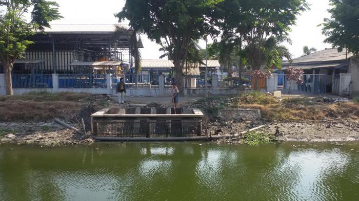 Air PDAM Sidoarjo Bau dan Kuning - Surya.co.id