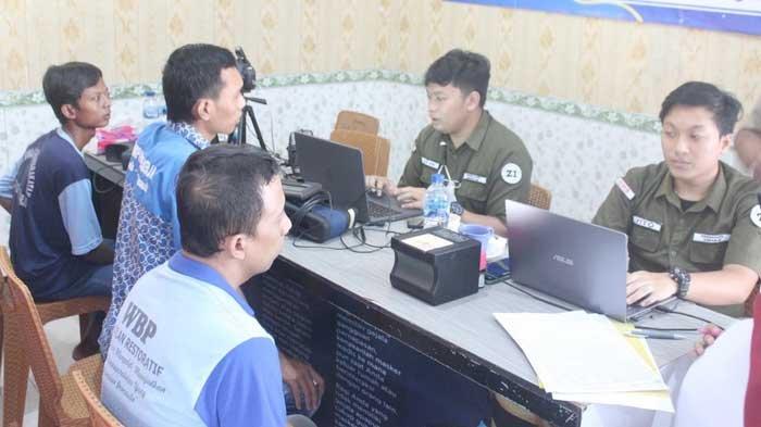 Jelang Pemilu 2024, Pemutakhiran NIK Penghuni Lapas Digencarkan - Surya ...