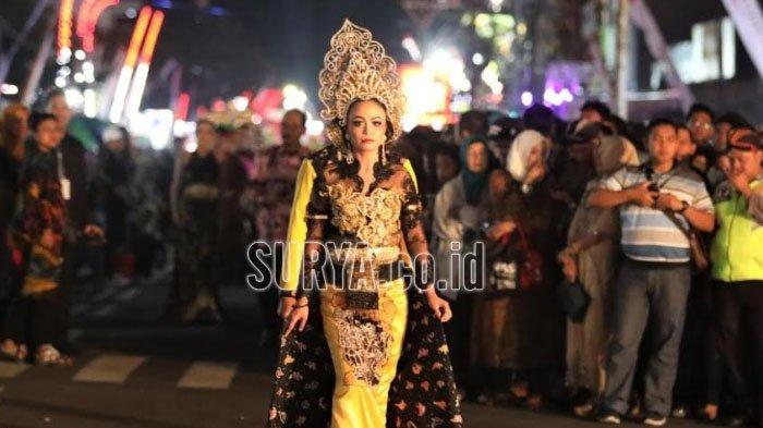 Trotoar Blitar Festival Ajang Memamerkan Kreasi Batik Khas Kabupaten ...
