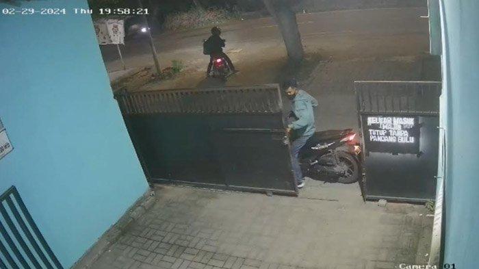 Kesopanan Pencuri Motor di Bangkalan Ini Menjengkelkan, Tutup Kembali ...