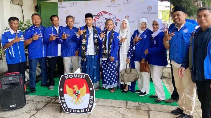 PAN Ponorogo Daftarkan Bacaleg Serba 12, Pilih Cara Sederhana Tanpa Hingar Bingar - Surya.co.id