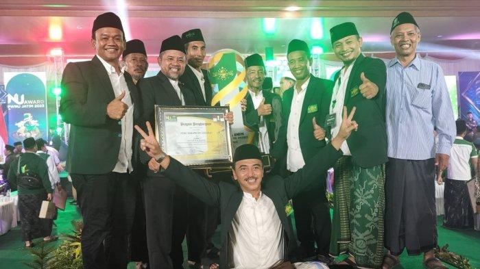 PCNU Sidoarjo Raih Penghargaan Juara Umum NU Jatim Award 2023 - Surya.co.id