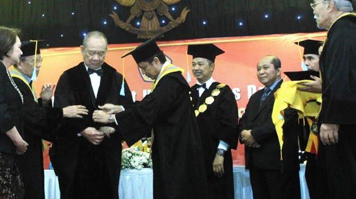 Irawan Soerodjo Gubes Ke-16 Unitomo Surabaya, Alasan Pemerintah Disebut ...