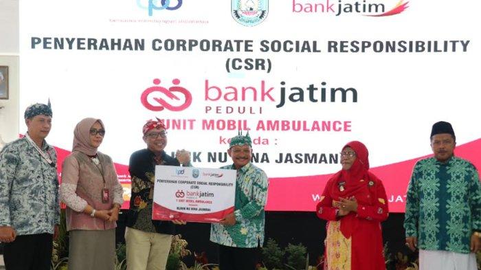 Program CSR Bank Jatim Peduli Serahkan Pembiayaan PKL dan 1 Unit ...