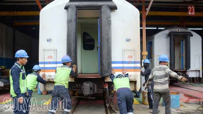 Jelang Lebaran 2017, PT KAI Daop 7 Madiun Perbaiki Jalur Kereta Api ...