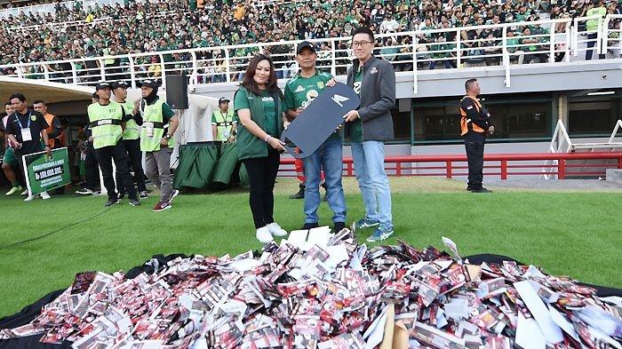 Bonek di Surabaya Bawa Pulang Satu Unit Honda Vario, Periode 1 Undian ...