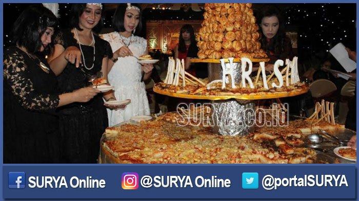 Pizza Raksasa jadi Incaran Tamu Hotel Mercure Grand Mirama Surabaya ...