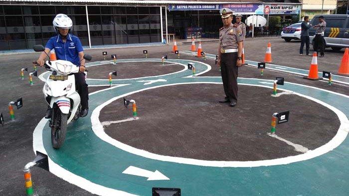 Pertama di Indonesia, Uji Praktik SIM di Sidoarjo Gunakan Sensor ...