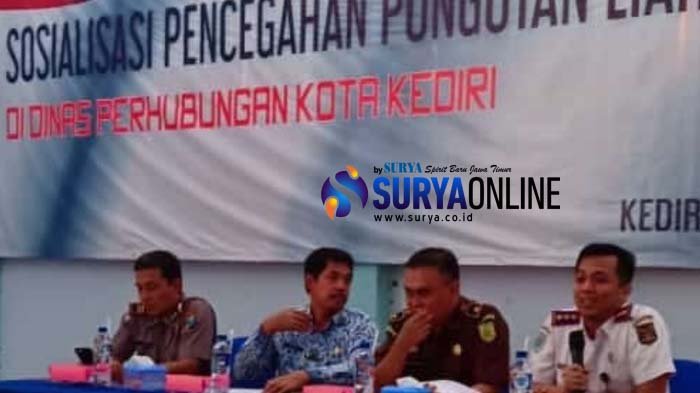 Cegah Pungutan Liar, Saber Pungli Kota Kediri Gelar Sosialisasi - Surya.co.id