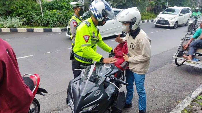 Operasi Patuh Semeru 2023 di Surabaya, Terjaring 40 Ribu Lebih Pelanggar Lalu Lintas - Surya.co.id