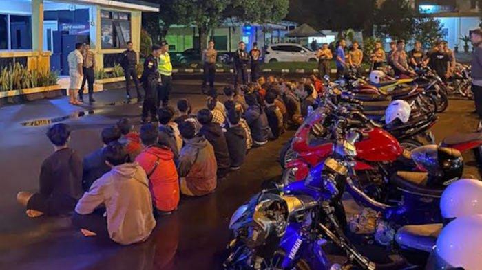 Dalam Semalam, Polisi di Bondowoso Amankan 107 Sepeda Motor Berknalpot Brong - Surya.co.id