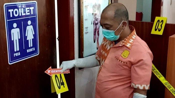 Polisi Menggelar Rekonstruksi Siswi SMK yang Membuang Bayi di Kantor Dindikpora Tulungagung ...