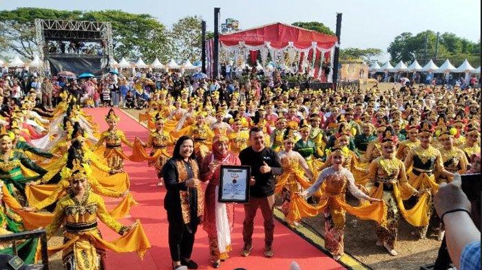 Tari Bedoyo Putri Mojosakti Massal Ukir Rekor, Pemkab Mojokerto Akan ...