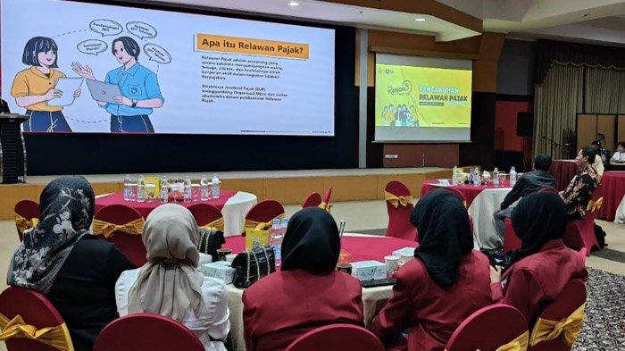 Perkuat Layanan Wajib Pajak, DJP II Jatim Kukuhkan Ratusan Relawan ...