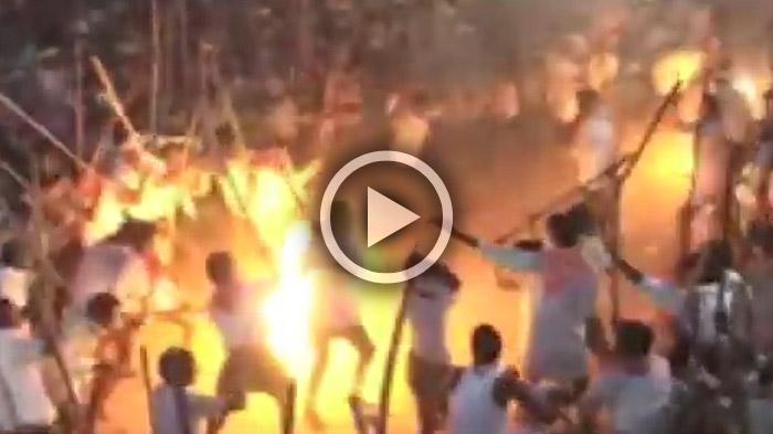 VIDEO - Mengerikan, Ritual Aneh Mematikan Ini Terus Rutin Digelar ...