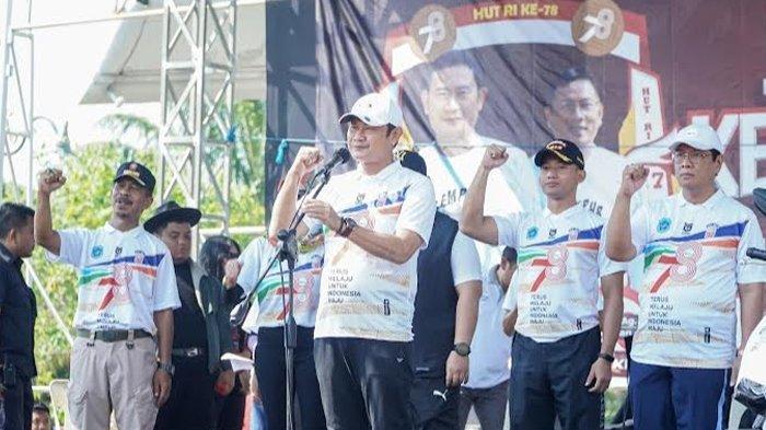 Satpol PP Lamongan Kampanyekan Gempur Rokok Ilegal Lewat Acara Jalan Sehat - Surya.co.id