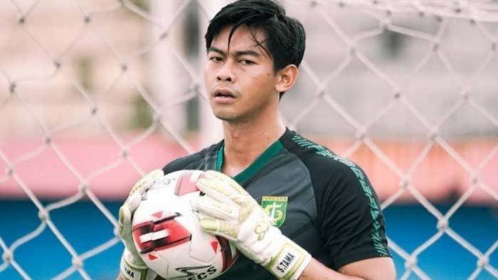 Biodata Satria Tama Kiper Persebaya Surabaya yang Kembali Setelah Absen ...
