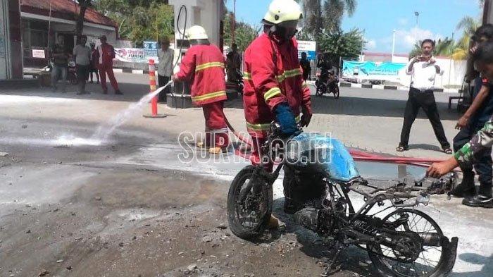 Motor Terbakar di SPBU Demakan Bojonegoro, Berawal dari Percikan Bunga ...