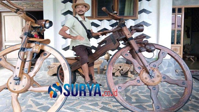 Melawan Trend, Pria Tulungagung Buat Sepeda Kayu ala Velocipede, Malah ...