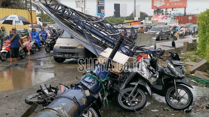 Pasca Ambruknya Reklame di Bundaran Aloha, Reklame Liar di Kabupaten ...