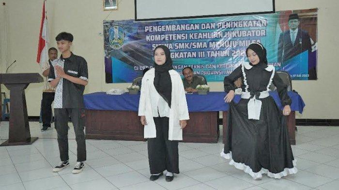 Tingkatkan Kualitas Lulusan SMA/SMK, Dindik Jatim Tambah Tempat Uji ...