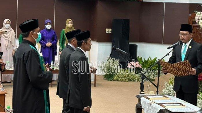 Gelar Rapat Paripurna, DPRD Kabupaten Pasuruan Resmi Lantik Dua Anggota PAW - Surya.co.id