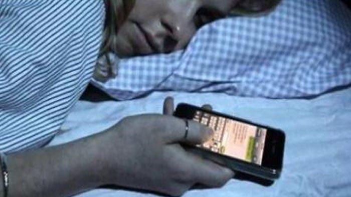Bocah SD di Blitar Nga-Game Sampai Ketiduran, Esoknya Meninggal dengan HP Menempel di Pipinya ...