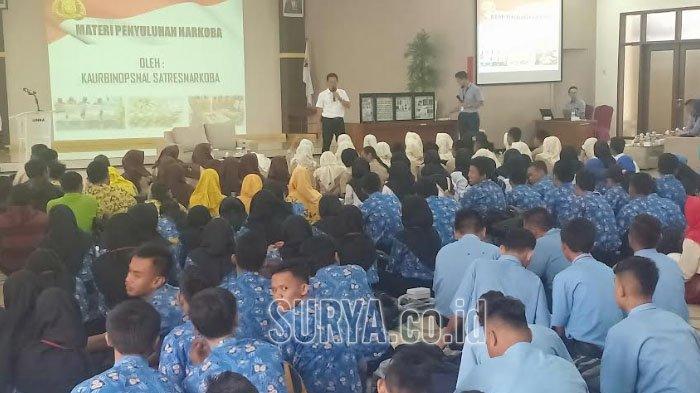 500 Siswa di Kota Madiun Ikuti Sosialisasi Bahaya Narkoba yang Digelar PT INKA - Surya.co.id