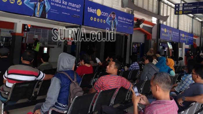 Duh, Sulit dan Ribetnya Cari Toilet di Stasiun Pasar Turi - Surya.co.id