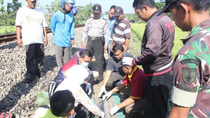 Terbelit Hutang Rentenir, Lasmi Tabrakkan Diri ke KA - Surya.co.id Terbelit Hutang Rentenir, Lasmi Tabrakkan Diri ke KA - Surya.co.id