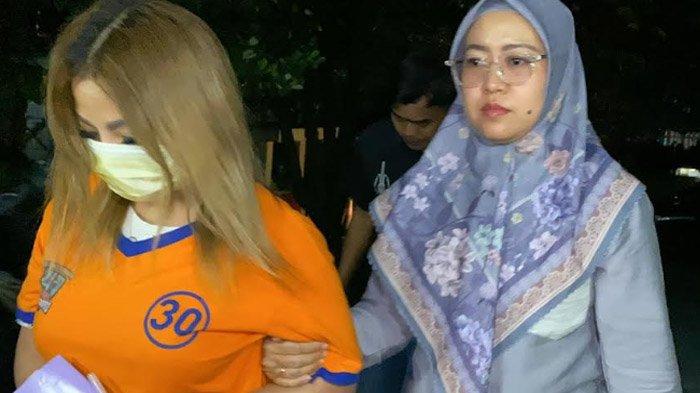 Polisi Temukan 108 Ijazah Mantan Karyawannya di Surabaya, Jan Hwa Diana Resmi Tersangka ...