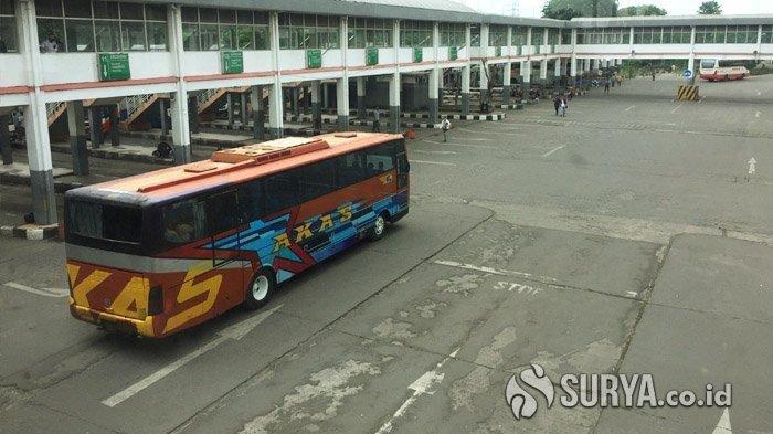 Suasana Terkini Terminal Bus Purabaya Bungurasih Jelang PSBB Surabaya ...