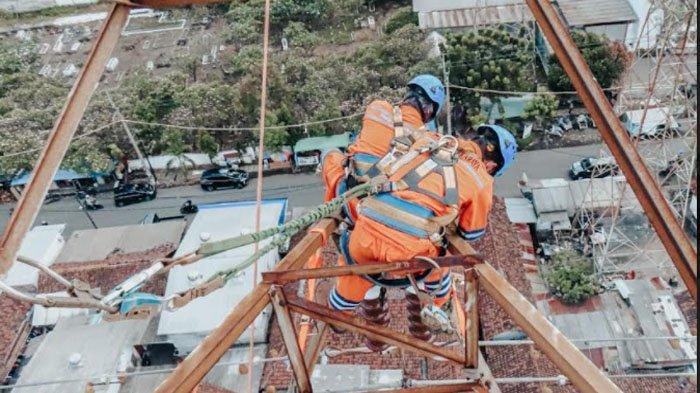 PDKB PLN UPT Surabaya Ganti Isolator Tower 06 SUTT 150 kV Karangpilang ...