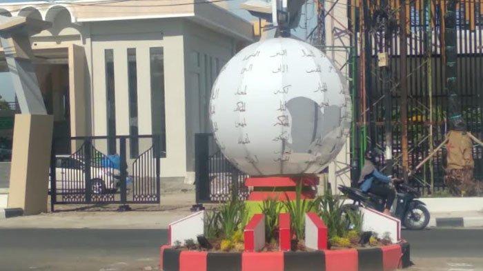 Pemabuk di Nganjuk Berulah, Sekali Pukul Tugu Asmaul Husna Senilai Rp ...