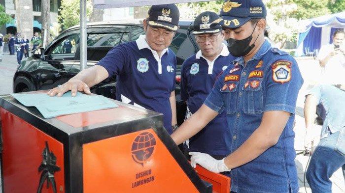 Uji Emisi 38 Kendaraan Plat Merah di Lamongan, Bupati Yuhronur Ajak ...