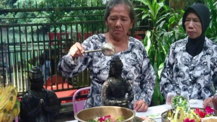 Upacara Adat Ulur-Ulur di Telaga Buret Tulungagung Kembali Digelar ...