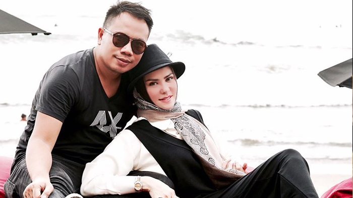 Vicky Prasetyo Mendadak Jadi Vokalis Band Metal, Katanya : Lebih Jantan ...