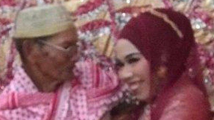 Viral Wanita Di Kolut Dampingi Eks Suami Nikahi Kakak Kandung