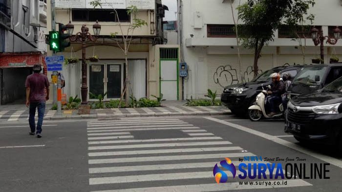 Lampu Merah Zebra Cross di Jalanan Surabaya kini Tak Lagi Bersuara Tot ...