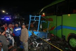 Sopir Bus Gunung Harta Kelelahan - Surya.co.id