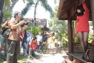 Ratusan Fotografer "Intip" 20 Model - Surya.co.id