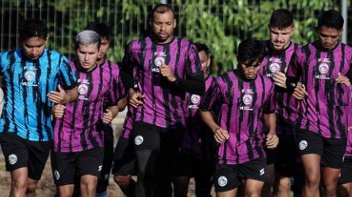 Berita Arema Hari Ini Populer: Pinjamkan 3 Pemain ke Deltras FC ...