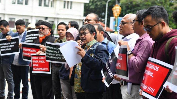 Seruan Luhur Koalisi Masyarakat Sipil Malang Raya Kritisi Demokrasi ... Seruan Luhur Koalisi Masyarakat Sipil Malang Raya Kritisi Demokrasi ...