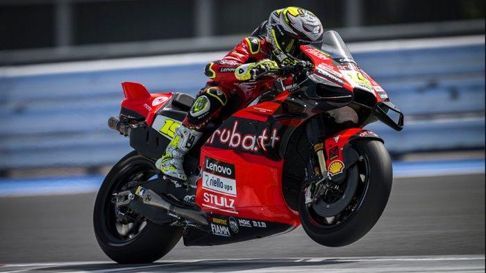 Elegantes Alvaro Bautista Gre Ebenbild