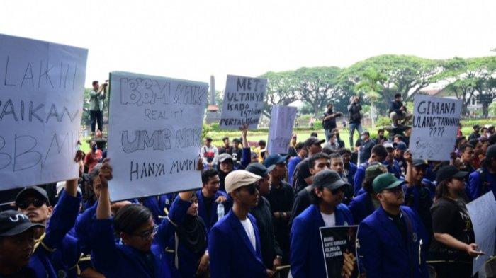 BEM Malang Raya Demo Tolak Kenaikan Harga BBM - Halaman all - Suryamalang.com