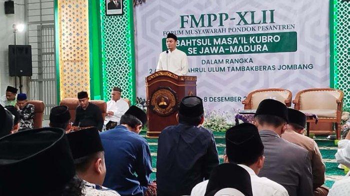 2 Abad Ponpes Bahrul Ulum Tambakberas Jombang, Santri Se-Jawa Madura Diskusi Bahtsul Masail ...