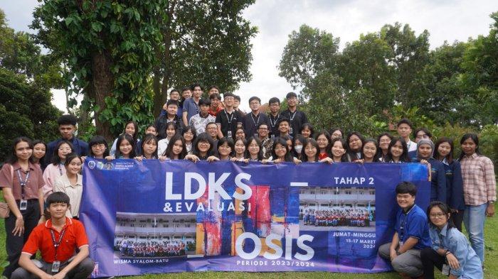 BEM Universitas Ma Chung Beri Pelatihan Kepemimpinan untuk OSIS SMAK St ...