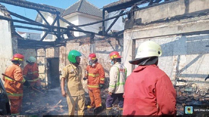 Rumah Kontrakan di Karangploso Ludes Terbakar, Kerugian Capai Rp 250 Juta - Suryamalang.com