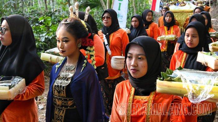 GALERI FOTO - Semarak Suroan di Dusun Bangsri, Desa Pamotan, Kabupaten ...
