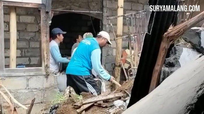4 Rumah Dekat Gunung Bromo Tertimpa Longsoran Tebing Usai Hujan Berjam-jam - Suryamalang.com